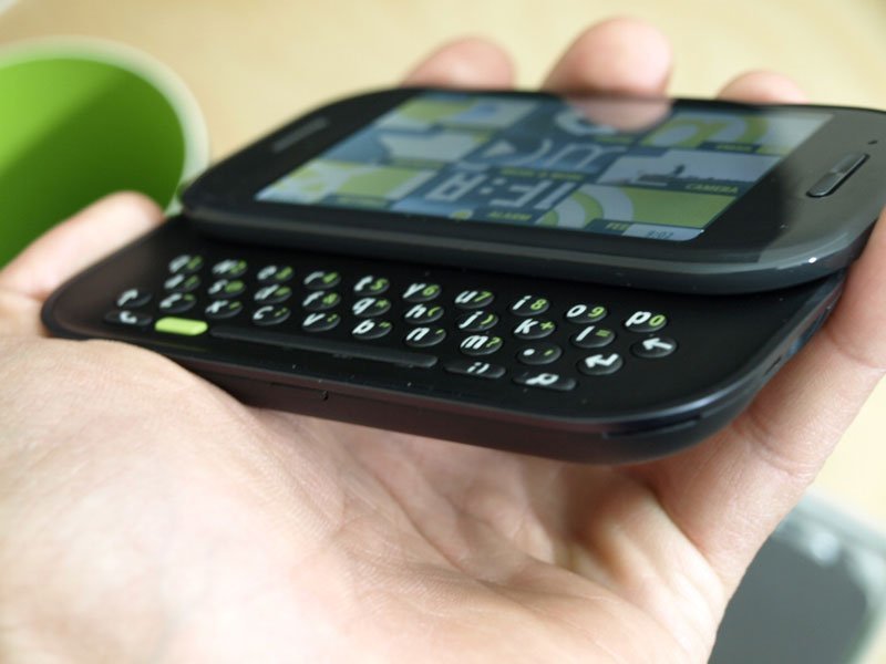 Sharp Kin Two Reviews, Specs & Price Compare