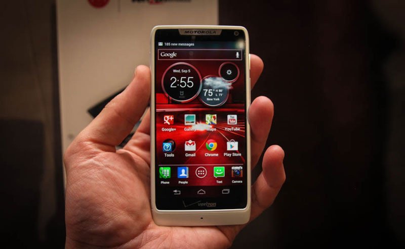 Motorola DROID RAZR M Reviews, Specs & Price Compare